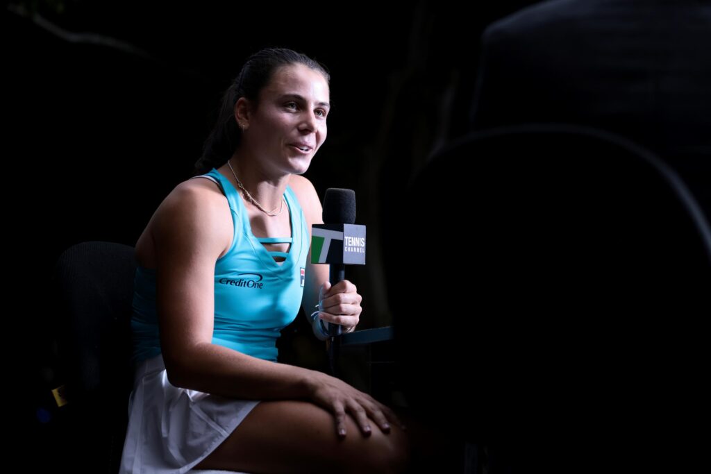 Interview: Emma Navarro – 2R (def. Katie Volynets 6-1 6-1) – Credit One ...